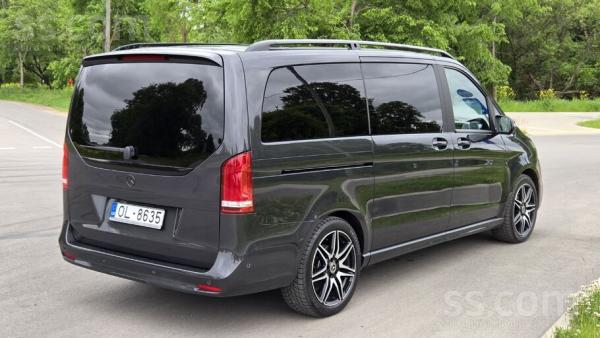 Pelēks Mercedes-Benz V 300 2021 Rīga, ar dzinēja tilpumu 2.00 L un nobraukumu 92 tūkst. km par 59900 €, foto 4 vietnē AUTOMOTO.COM.LV