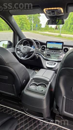 Pelēks Mercedes-Benz V 300 2021 Rīga, ar dzinēja tilpumu 2.00 L un nobraukumu 92 tūkst. km par 59900 €, foto 21 vietnē AUTOMOTO.COM.LV
