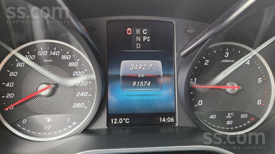 Pelēks Mercedes-Benz V 300 2021 Rīga, ar dzinēja tilpumu 2.00 L un nobraukumu 92 tūkst. km par 59900 €, foto 22 vietnē AUTOMOTO.COM.LV