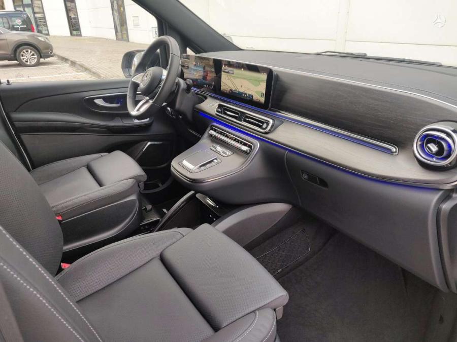 Grey Mercedes-Benz V 300 2024 in Kaunas, with an engine capacity of 2.00 L and mileage of 8 thousand km for 76900 €, photo 9 on AUTOMOTO.COM.LV