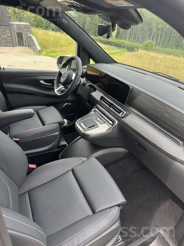 Pelēks Mercedes-Benz V 300 2025 Rīga, ar dzinēja tilpumu 2.00 L un nobraukumu 17 tūkst. km par 103900 €, foto 7 vietnē AUTOMOTO.COM.LV