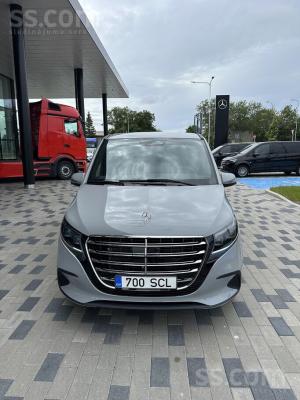 Pelēks Mercedes-Benz V 300 2025 Rīga, ar dzinēja tilpumu 2.00 L un nobraukumu 17 tūkst. km par 99000 €, foto 4 vietnē AUTOMOTO.COM.LV