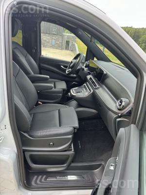 Pelēks Mercedes-Benz V 300 2025 Rīga, ar dzinēja tilpumu 2.00 L un nobraukumu 17 tūkst. km par 99000 €, foto 8 vietnē AUTOMOTO.COM.LV