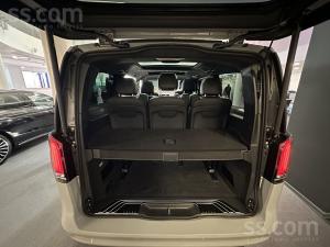 Pelēks Mercedes-Benz V 300 2025 Rīga, ar dzinēja tilpumu 2.00 L un nobraukumu 17 tūkst. km par 99000 €, foto 15 vietnē AUTOMOTO.COM.LV