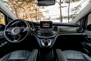 Sarkans Mercedes-Benz V 300 2019 Tallina, ar dzinēja tilpumu 2.00 L un nobraukumu 201 tūkst. km par 39000 €, foto 13 vietnē AUTOMOTO.COM.LV