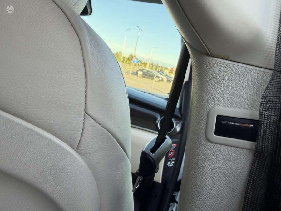 White Mercedes-Benz V 300 2020 in Palanga, with an engine capacity of 2.00 L and mileage of 148 thousand km for 51900 €, photo 14 on AUTOMOTO.COM.LV