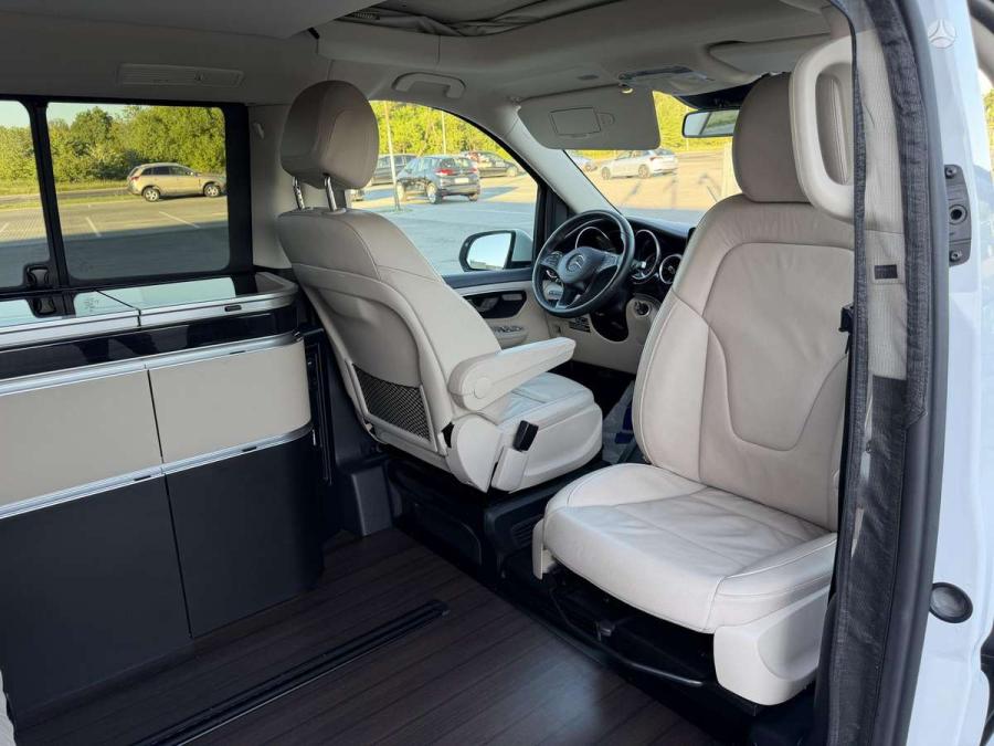 White Mercedes-Benz V 300 2020 in Palanga, with an engine capacity of 2.00 L and mileage of 148 thousand km for 51900 €, photo 20 on AUTOMOTO.COM.LV