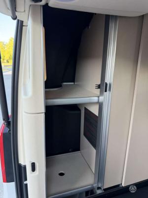 White Mercedes-Benz V 300 2020 in Palanga, with an engine capacity of 2.00 L and mileage of 148 thousand km for 51900 €, photo 24 on AUTOMOTO.COM.LV