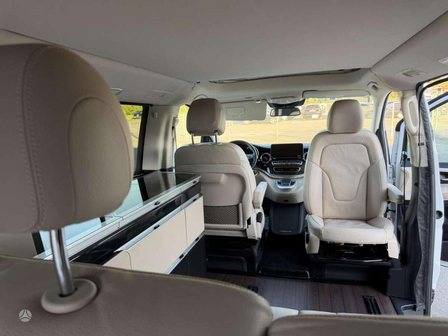White Mercedes-Benz V 300 2020 in Palanga, with an engine capacity of 2.00 L and mileage of 148 thousand km for 51900 €, photo 27 on AUTOMOTO.COM.LV