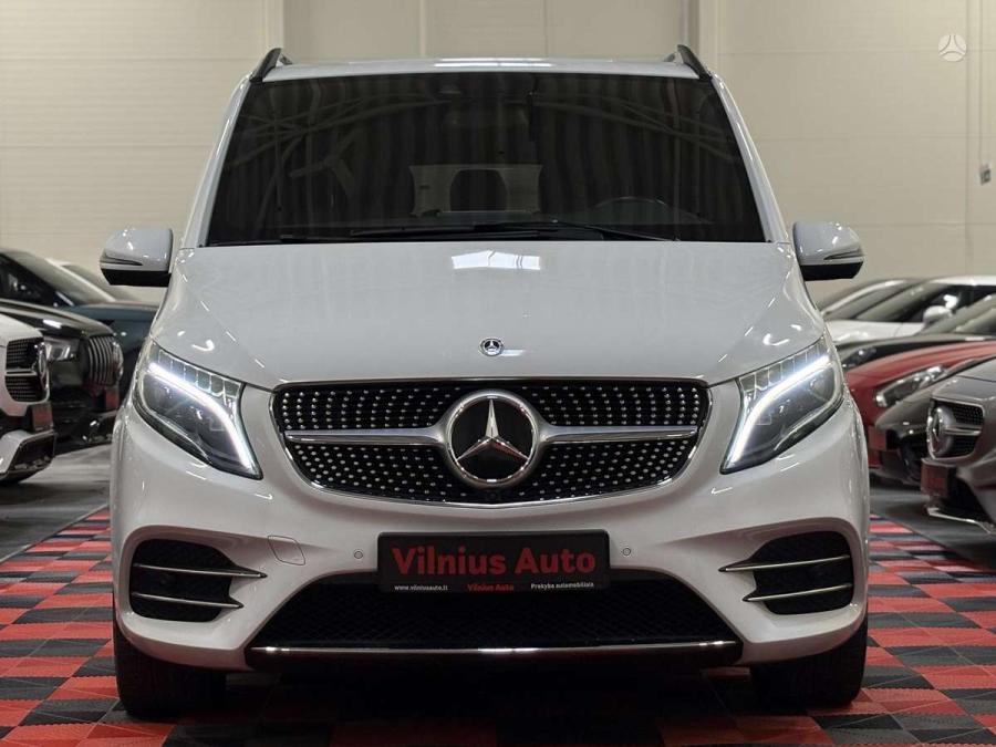 White Mercedes-Benz V 300 2023 in Vilnius, with an engine capacity of 1.95 L and mileage of 72 thousand km for 59000 €, photo 3 on AUTOMOTO.COM.LV