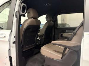 White Mercedes-Benz V 300 2023 in Vilnius, with an engine capacity of 1.95 L and mileage of 72 thousand km for 59000 €, photo 32 on AUTOMOTO.COM.LV
