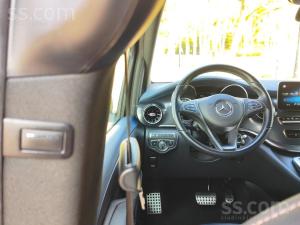 Balts Mercedes-Benz V 300 2021 Jūrmala, ar dzinēja tilpumu 2.00 L un nobraukumu 81 tūkst. km par 36500 €, foto 23 vietnē AUTOMOTO.COM.LV