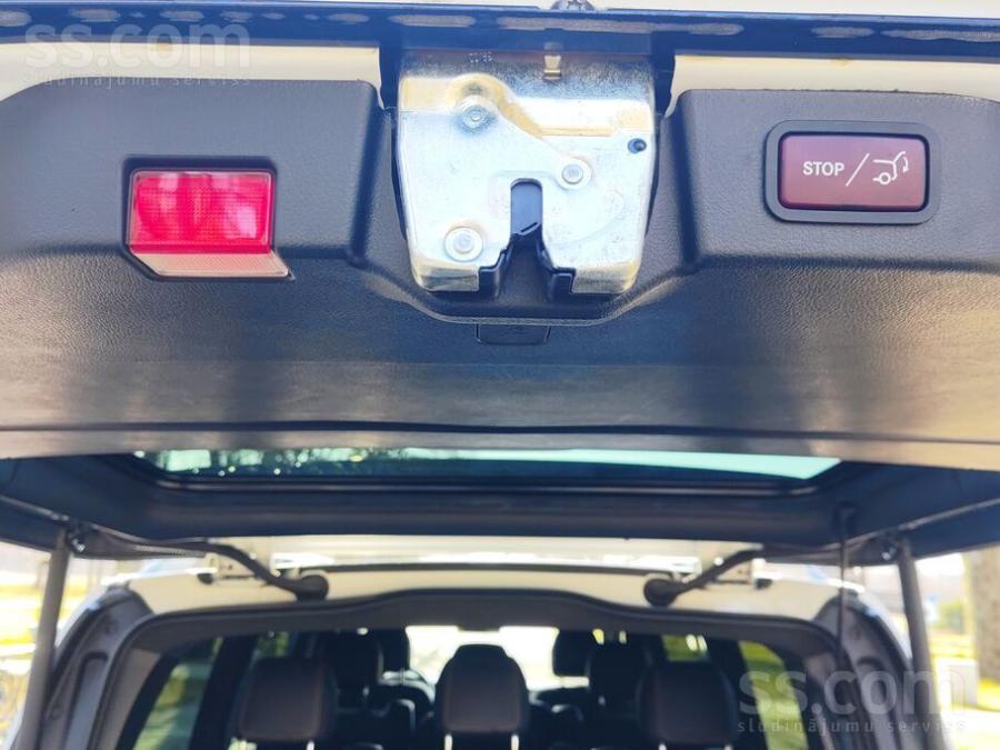 Balts Mercedes-Benz V 300 2021 Jūrmala, ar dzinēja tilpumu 2.00 L un nobraukumu 81 tūkst. km par 36500 €, foto 25 vietnē AUTOMOTO.COM.LV