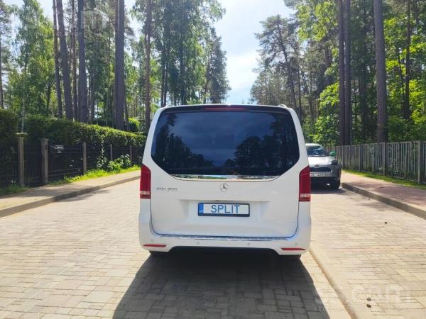 White Mercedes-Benz V 300 2021 in Jurmala, with an engine capacity of 2.00 L and mileage of 81 thousand km for 36000 €, photo 2 on AUTOMOTO.COM.LV