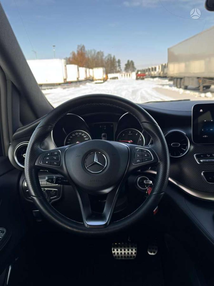 White Mercedes-Benz V 300 2020 in Vilnius, with an engine capacity of 1.95 L and mileage of 92 thousand km for 49450 €, photo 18 on AUTOMOTO.COM.LV