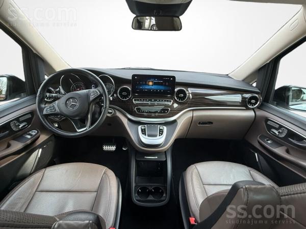 White Mercedes-Benz V 300 2021 in Riga, with an engine capacity of 2.00 L and mileage of 143 thousand km for 50900 €, photo 8 on AUTOMOTO.COM.LV