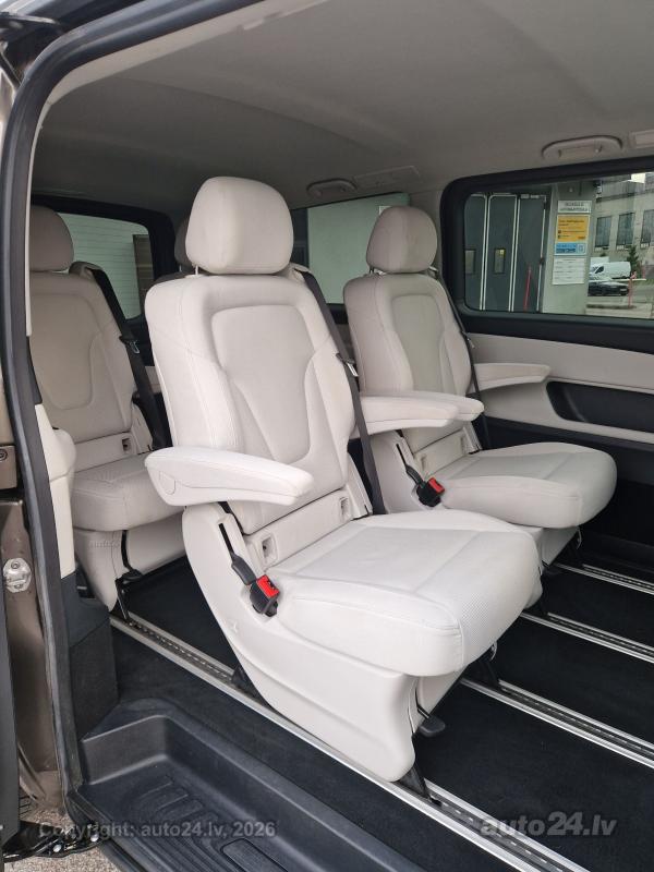 Beige Mercedes-Benz V-Class 2014 in Tallinn, with an engine capacity of 2.10 L and mileage of 348 thousand km for 22000 €, photo 11 on AUTOMOTO.COM.LV