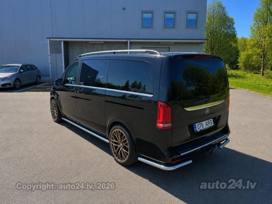 Melns Mercedes-Benz V-Class 2014 Tallina, ar dzinēja tilpumu 2.10 L un nobraukumu 262 tūkst. km par 26900 €, foto 4 vietnē AUTOMOTO.COM.LV