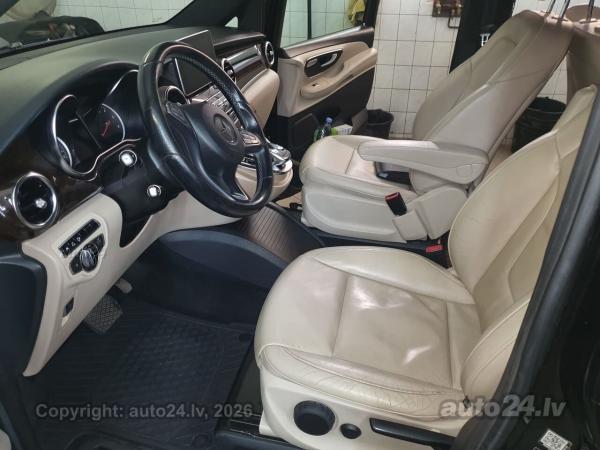 Melns Mercedes-Benz V-Class 2014 Tallina, ar dzinēja tilpumu 2.10 L un nobraukumu 330 tūkst. km par 26300 €, foto 6 vietnē AUTOMOTO.COM.LV