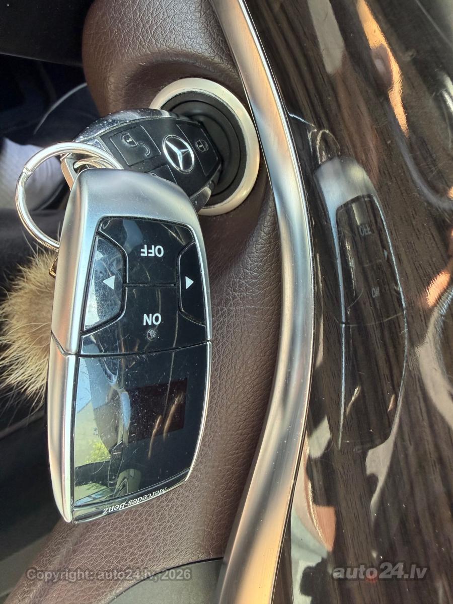 Melns Mercedes-Benz V-Class 2014 Tartu, ar dzinēja tilpumu 2.10 L un nobraukumu 265 tūkst. km par 26999 €, foto 18 vietnē AUTOMOTO.COM.LV