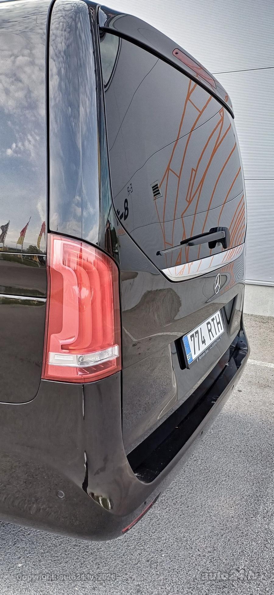 Melns Mercedes-Benz V-Class 2015 Tallina, ar dzinēja tilpumu 2.10 L un nobraukumu 330 tūkst. km par 26900 €, foto 9 vietnē AUTOMOTO.COM.LV