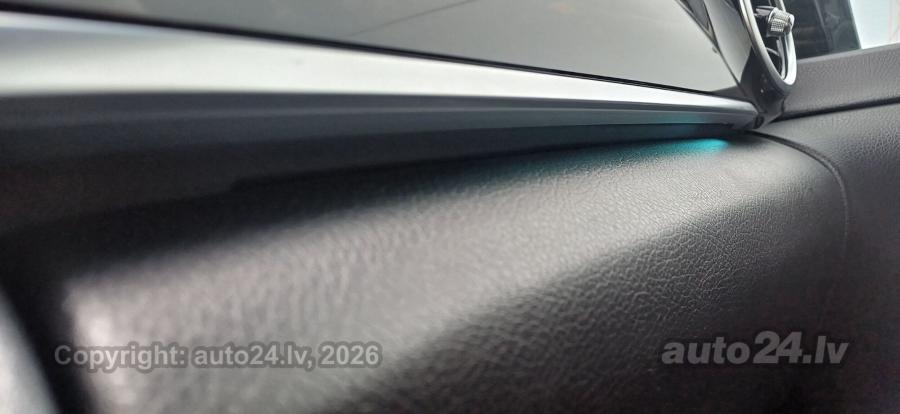 Melns Mercedes-Benz V-Class 2015 Tallina, ar dzinēja tilpumu 2.10 L un nobraukumu 330 tūkst. km par 26900 €, foto 13 vietnē AUTOMOTO.COM.LV