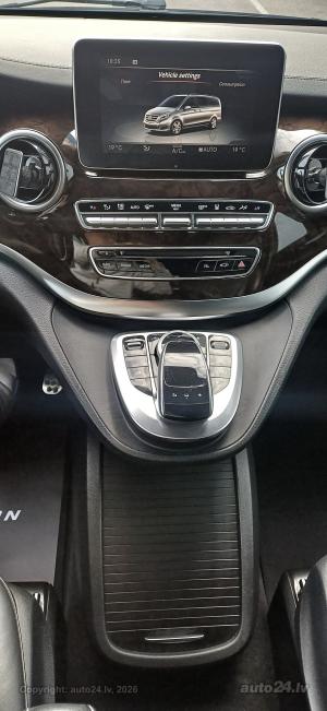 Melns Mercedes-Benz V-Class 2015 Tallina, ar dzinēja tilpumu 2.10 L un nobraukumu 330 tūkst. km par 26900 €, foto 14 vietnē AUTOMOTO.COM.LV