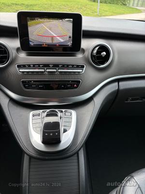 Melns Mercedes-Benz V-Class 2015 Tallina, ar dzinēja tilpumu 2.10 L un nobraukumu 285 tūkst. km par 24000 €, foto 7 vietnē AUTOMOTO.COM.LV