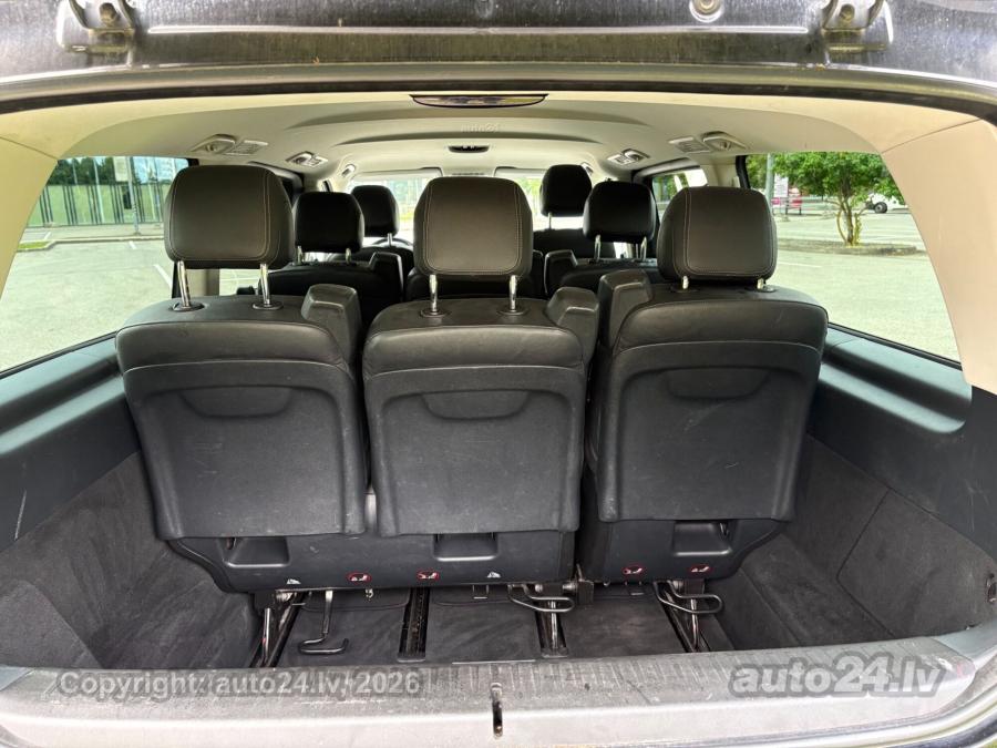 Melns Mercedes-Benz V-Class 2015 Tallina, ar dzinēja tilpumu 2.10 L un nobraukumu 285 tūkst. km par 24000 €, foto 8 vietnē AUTOMOTO.COM.LV
