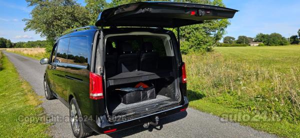 Melns Mercedes-Benz V-Class 2015 Tallina, ar dzinēja tilpumu 2.10 L un nobraukumu 223 tūkst. km par 27900 €, foto 10 vietnē AUTOMOTO.COM.LV
