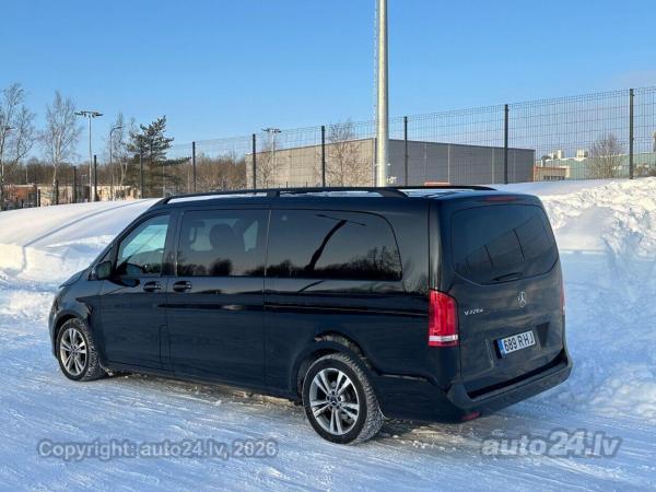 Black Mercedes-Benz V-Class 2016 in Tallinn, with an engine capacity of 2.10 L and mileage of 338 thousand km for 19999 €, photo 4 on AUTOMOTO.COM.LV