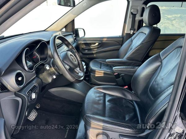 Black Mercedes-Benz V-Class 2016 in Tallinn, with an engine capacity of 2.10 L and mileage of 338 thousand km for 19999 €, photo 7 on AUTOMOTO.COM.LV