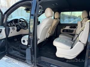Black Mercedes-Benz V-Class 2016 in Tallinn, with an engine capacity of 2.10 L and mileage of 182 thousand km for 25000 €, photo 3 on AUTOMOTO.COM.LV