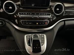 Black Mercedes-Benz V-Class 2016 in Tallinn, with an engine capacity of 2.10 L and mileage of 208 thousand km for 29900 €, photo 15 on AUTOMOTO.COM.LV