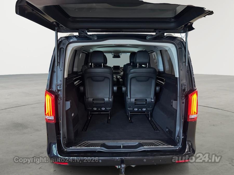 Black Mercedes-Benz V-Class 2016 in Tallinn, with an engine capacity of 2.10 L and mileage of 208 thousand km for 29900 €, photo 19 on AUTOMOTO.COM.LV