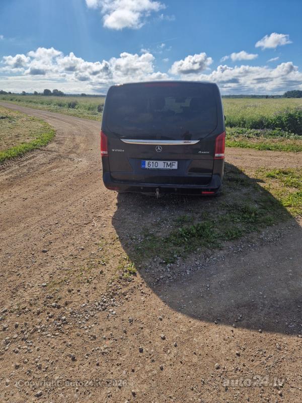 Black Mercedes-Benz V-Class 2016 in Tallinn, with an engine capacity of 2.10 L and mileage of 270 thousand km for 30000 €, photo 4 on AUTOMOTO.COM.LV