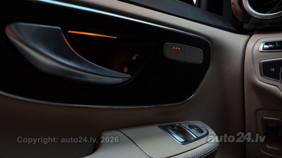 Melns Mercedes-Benz V-Class 2016 Tallina, ar dzinēja tilpumu 2.20 L un nobraukumu 189 tūkst. km par 32500 €, foto 15 vietnē AUTOMOTO.COM.LV