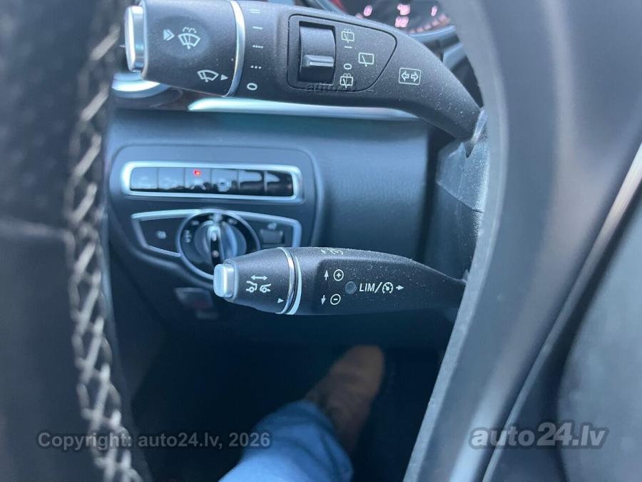 Black Mercedes-Benz V-Class 2016 in Tallinn, with an engine capacity of 2.10 L and mileage of 260 thousand km for 31500 €, photo 18 on AUTOMOTO.COM.LV