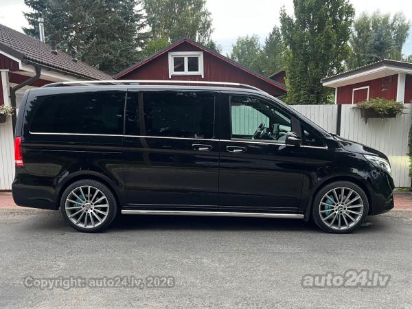 Black Mercedes-Benz V-Class 2016 in Tartu, with an engine capacity of 2.10 L and mileage of 197 thousand km for 35900 €, photo 5 on AUTOMOTO.COM.LV