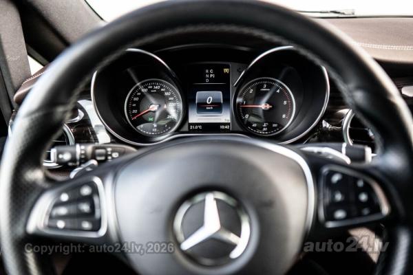 Melns Mercedes-Benz V-Class 2017 Tallina, ar dzinēja tilpumu 2.10 L un nobraukumu 183 tūkst. km par 34999 €, foto 11 vietnē AUTOMOTO.COM.LV