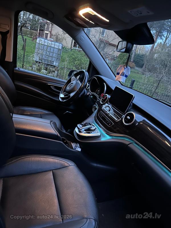 Black Mercedes-Benz V-Class 2017 in Tallinn, with an engine capacity of 2.10 L and mileage of 15 thousand km for 36000 €, photo 8 on AUTOMOTO.COM.LV