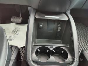 Melns Mercedes-Benz V-Class 2017 Tallina, ar dzinēja tilpumu 2.10 L un nobraukumu 204 tūkst. km par 35999 €, foto 11 vietnē AUTOMOTO.COM.LV