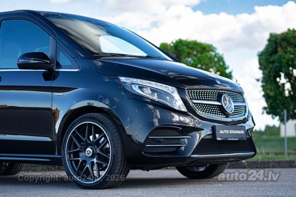 Black Mercedes-Benz V-Class 2017 in Tartu, with an engine capacity of 2.10 L and mileage of 158 thousand km for 37500 €, photo 1 on AUTOMOTO.COM.LV