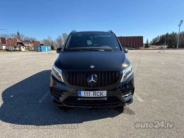 Black Mercedes-Benz V-Class 2018 in Otepaa, with an engine capacity of 2.10 L and mileage of 125 thousand km for 48000 €, photo 5 on AUTOMOTO.COM.LV