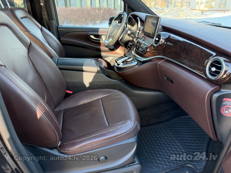 Melns Mercedes-Benz V-Class 2018 Tallina, ar dzinēja tilpumu 2.10 L un nobraukumu 284 tūkst. km par 32000 €, foto 13 vietnē AUTOMOTO.COM.LV