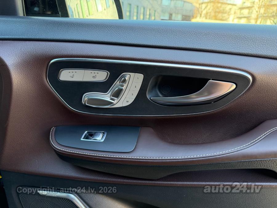 Melns Mercedes-Benz V-Class 2018 Tallina, ar dzinēja tilpumu 2.10 L un nobraukumu 284 tūkst. km par 32000 €, foto 15 vietnē AUTOMOTO.COM.LV