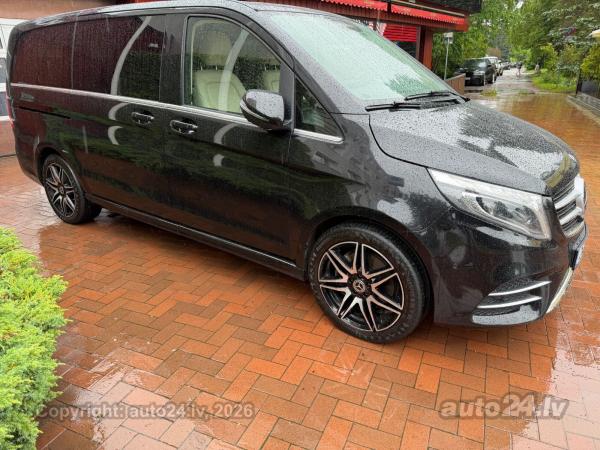 Black Mercedes-Benz V-Class 2018 in Tallinn, with an engine capacity of 2.10 L and mileage of 97 thousand km for 47500 €, photo 3 on AUTOMOTO.COM.LV