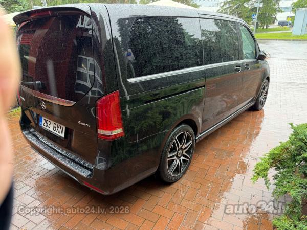 Black Mercedes-Benz V-Class 2018 in Tallinn, with an engine capacity of 2.10 L and mileage of 97 thousand km for 47500 €, photo 4 on AUTOMOTO.COM.LV