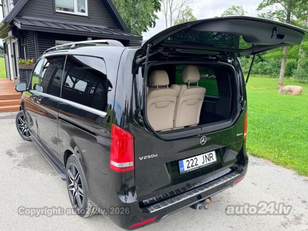 Black Mercedes-Benz V-Class 2018 in Tallinn, with an engine capacity of 2.10 L and mileage of 297 thousand km for 36000 €, photo 5 on AUTOMOTO.COM.LV
