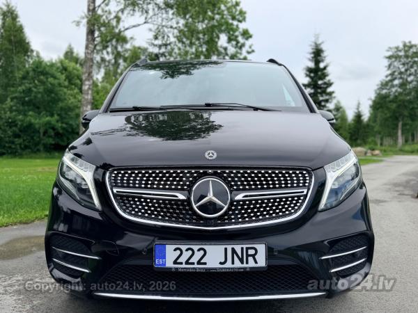 Black Mercedes-Benz V-Class 2018 in Tallinn, with an engine capacity of 2.10 L and mileage of 297 thousand km for 36000 €, photo 6 on AUTOMOTO.COM.LV